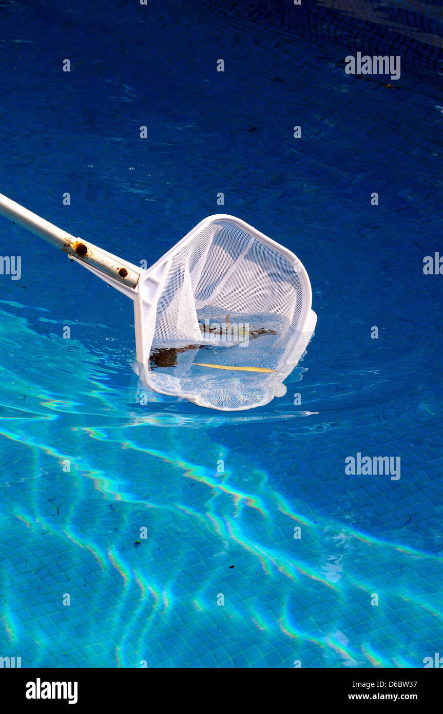 Scoop net hi-res stock photography and images - Alamy