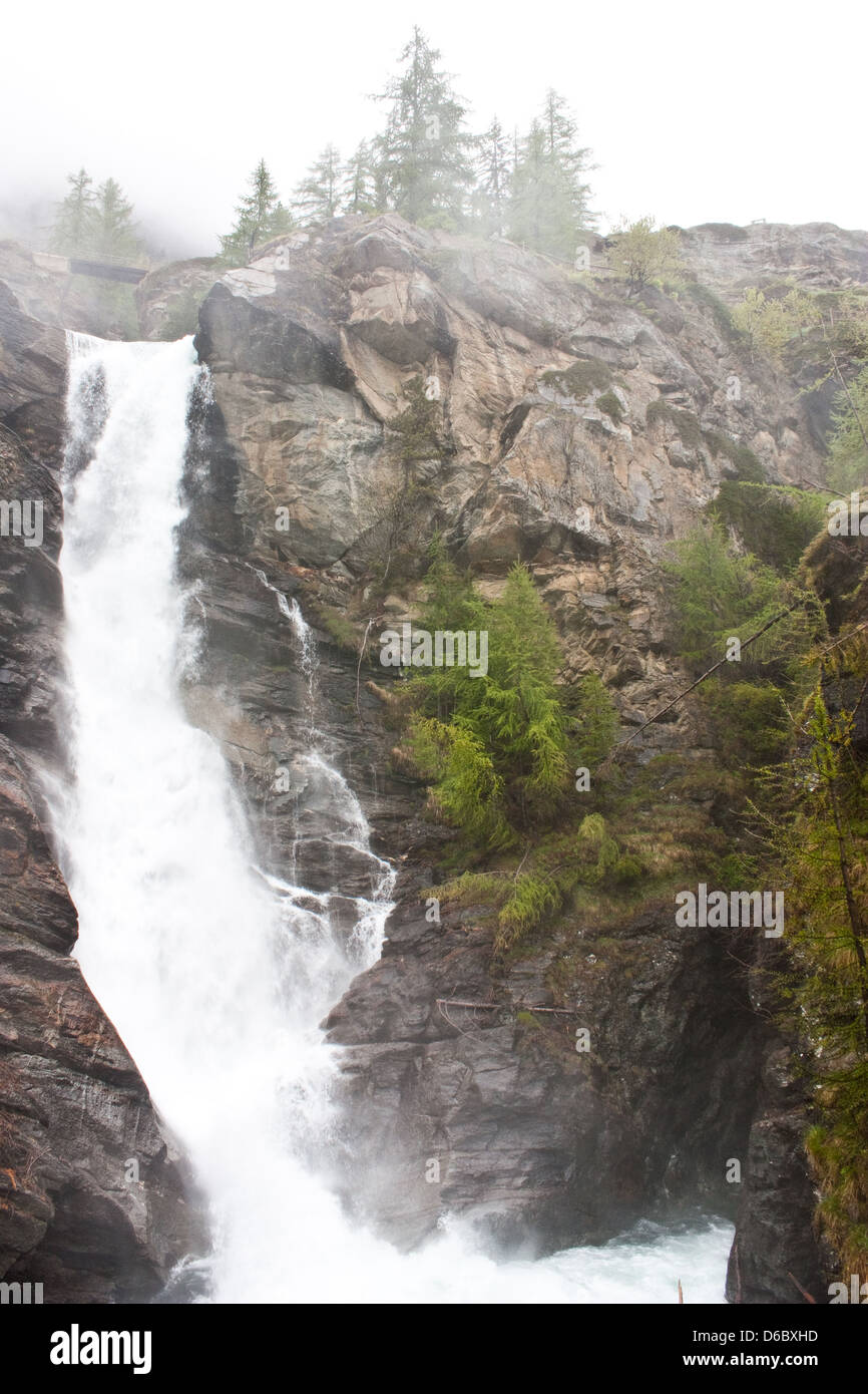 Alpine waterfalls hi-res stock photography and images - Alamy