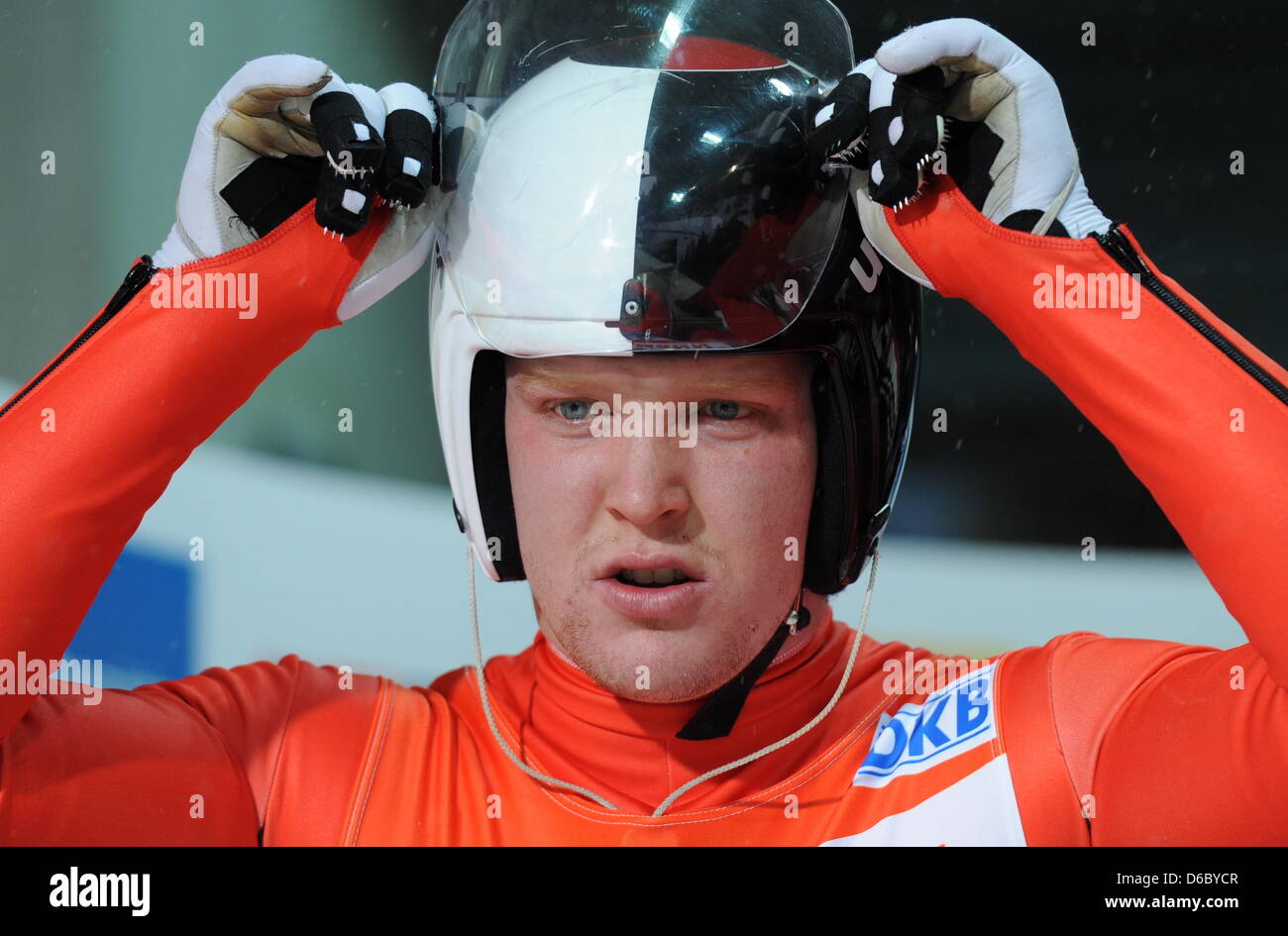 Der norwegische Rennrodler Jo Alexander Koppang setzt am Freitag (06.01 ...