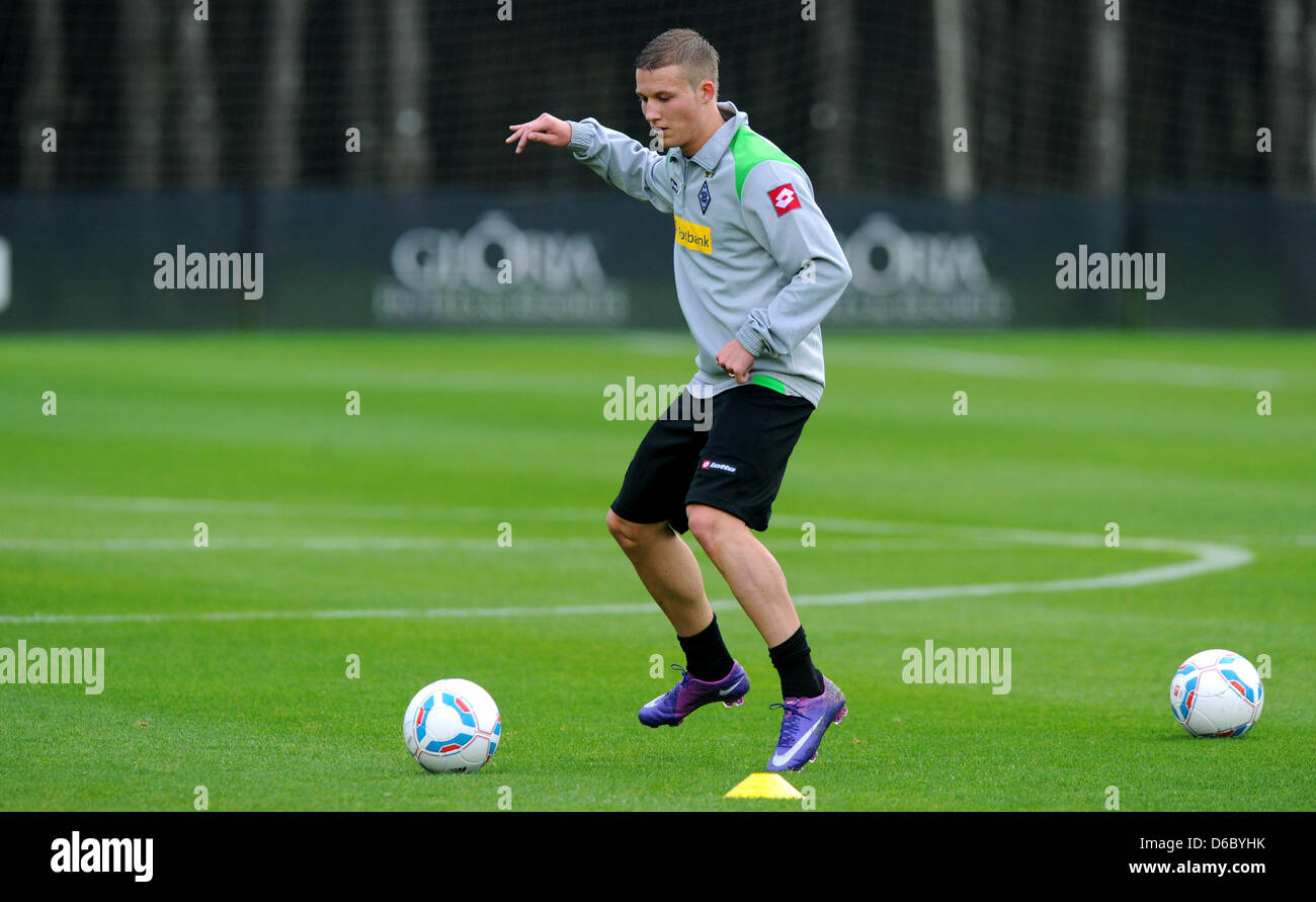 New player of the Bundesliga club Borussia Moenchengladbach, Alexander ...