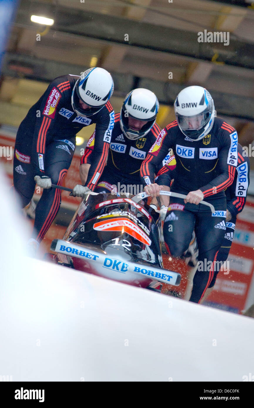 Bob pilot Maximilian Arndt and his pushers Alexander Roediger, Marko ...