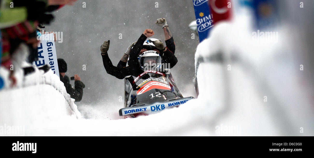 Bob pilot Maximilian Arndt and his pushers Alexander Roediger, Marko ...