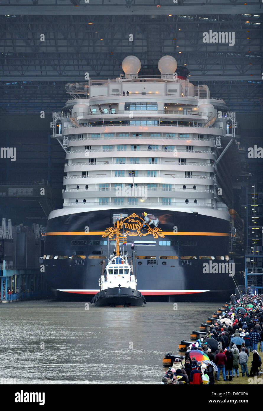 People attend the undocking of the new cruise ship 'Disney Fantasy ...