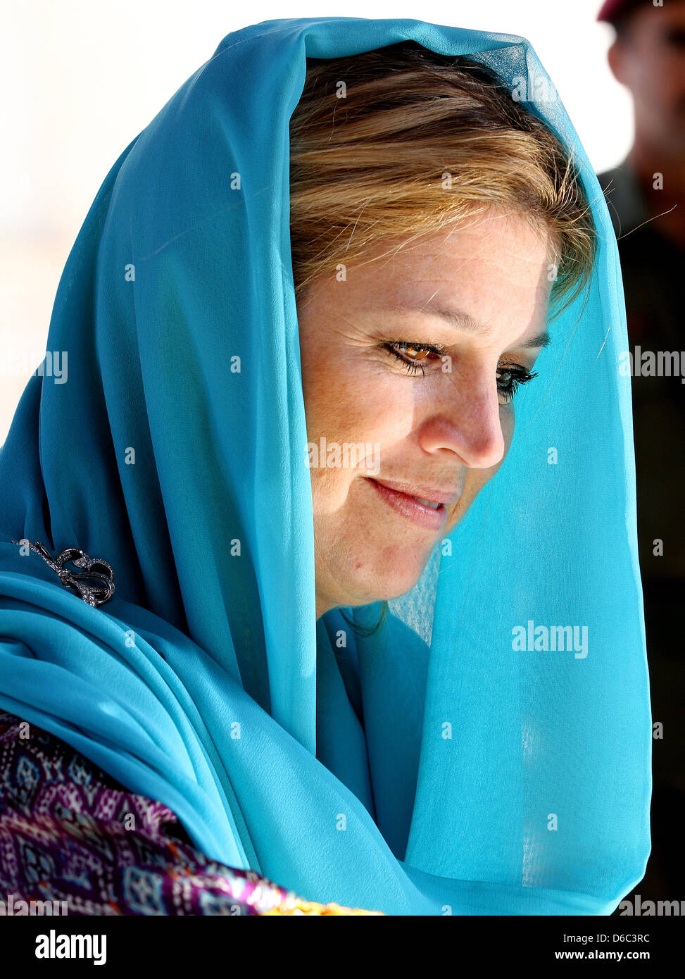 Princess Maxima of The Netherlands visits Sultan Qaboos' Grand Mosque ...