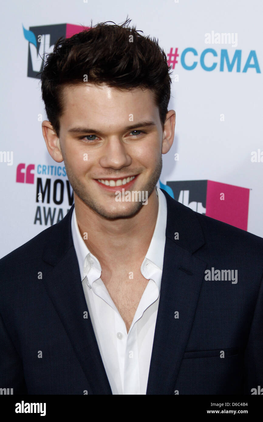 Actor Jeremy Irvine arrives at the 17th Annual Critics' Choice Movie ...