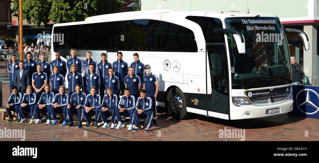 Soccer bus hi-res stock photography and images - Alamy