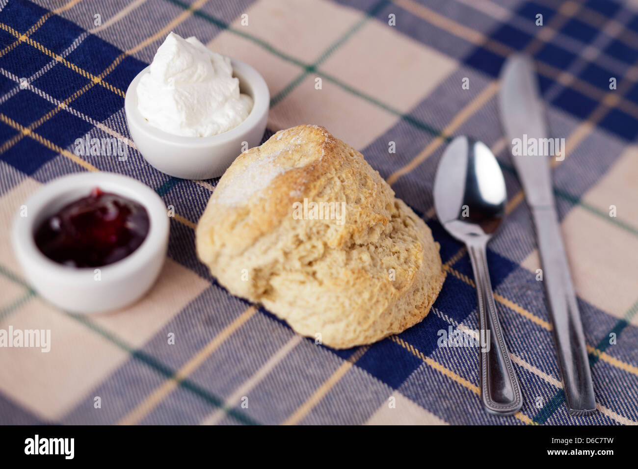 Plain scone hi-res stock photography and images - Alamy