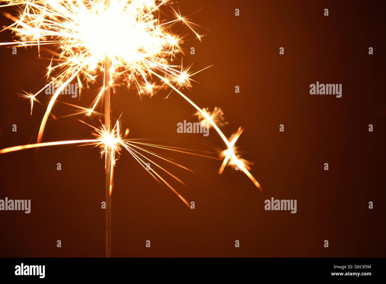 Spray of sparks hi-res stock photography and images - Alamy