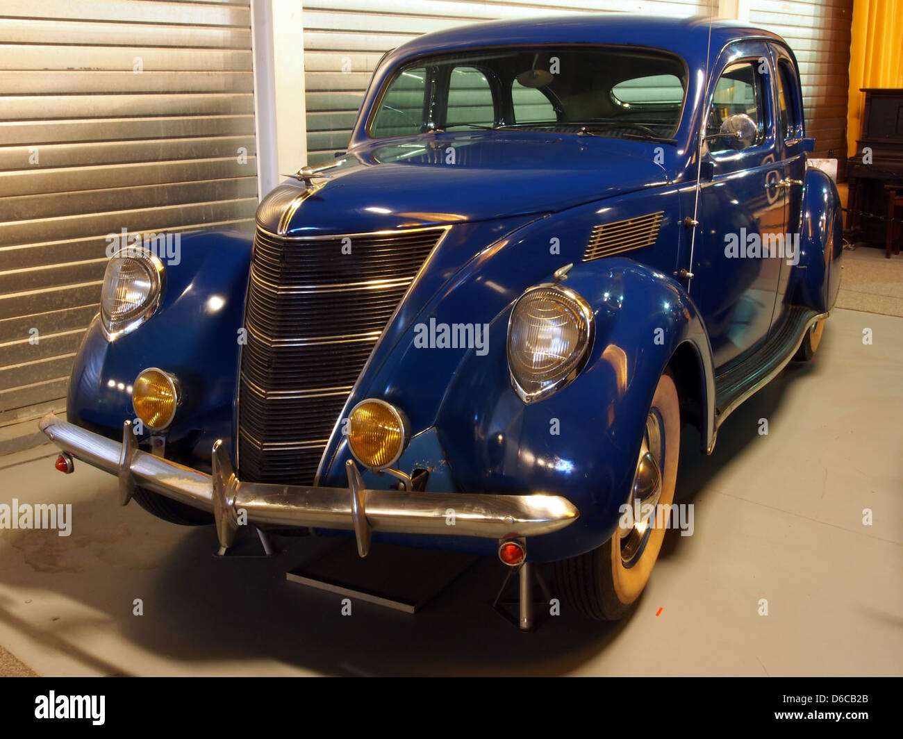 1937 lincoln zephyr hi-res stock photography and images - Alamy