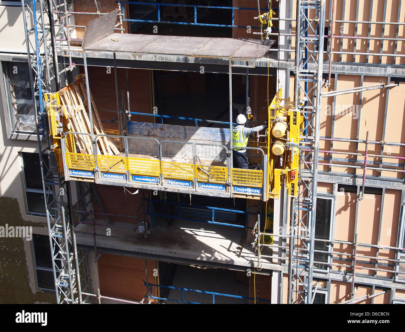 Scaffold tower hi-res stock photography and images - Alamy