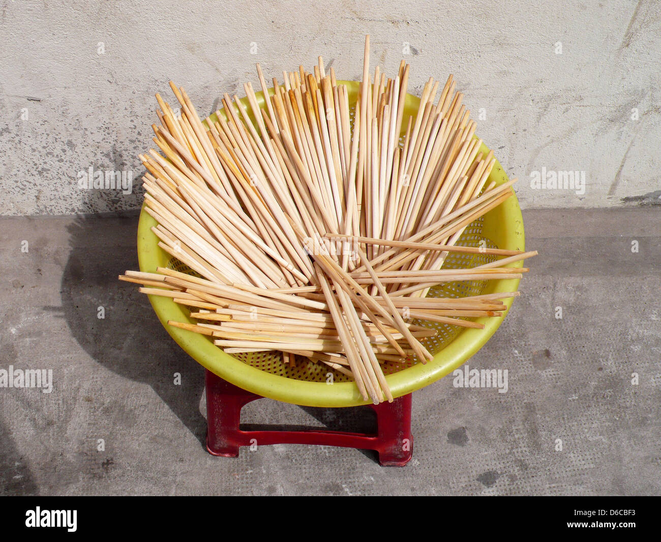 Chopsticks utensils hi-res stock photography and images - Alamy