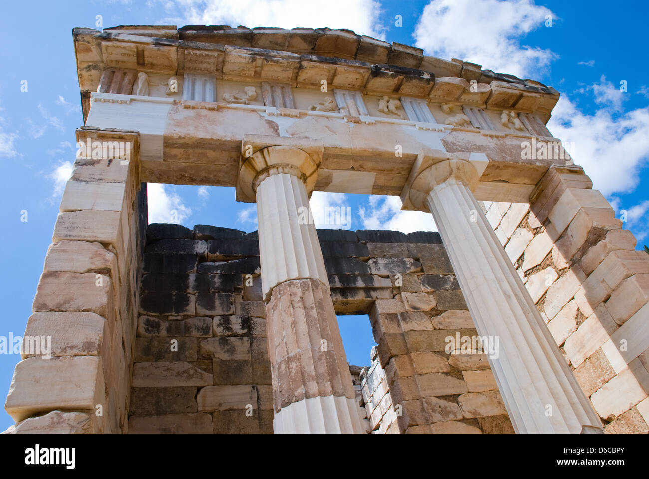 Doric temple of pythian apollo hi-res stock photography and images - Alamy