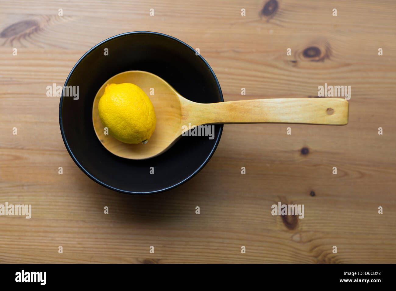 Citrus fruit spoon hi-res stock photography and images - Alamy