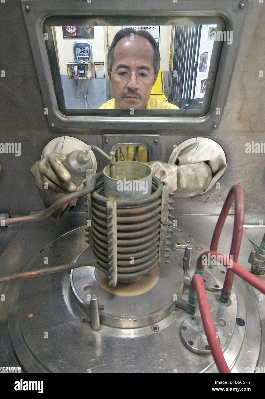 Plutonium pit hi-res stock photography and images - Alamy