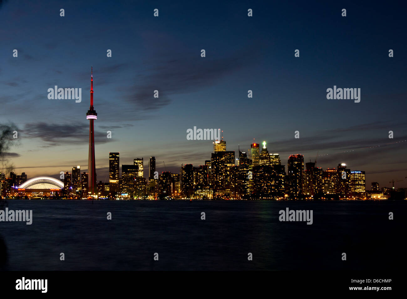 Toronto skyline at dusk viewed from the Harbour Islands Stock Photo - Alamy