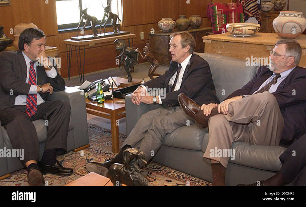 Bill Richardson with UC President Bob Dynes and Bob Kuckuck Stock Photo ...