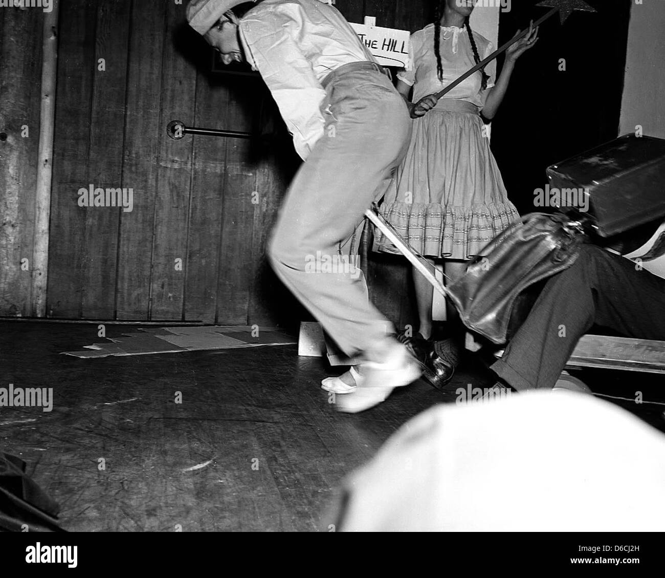 This photograph captures the British Mission Party at Los Alamos ...
