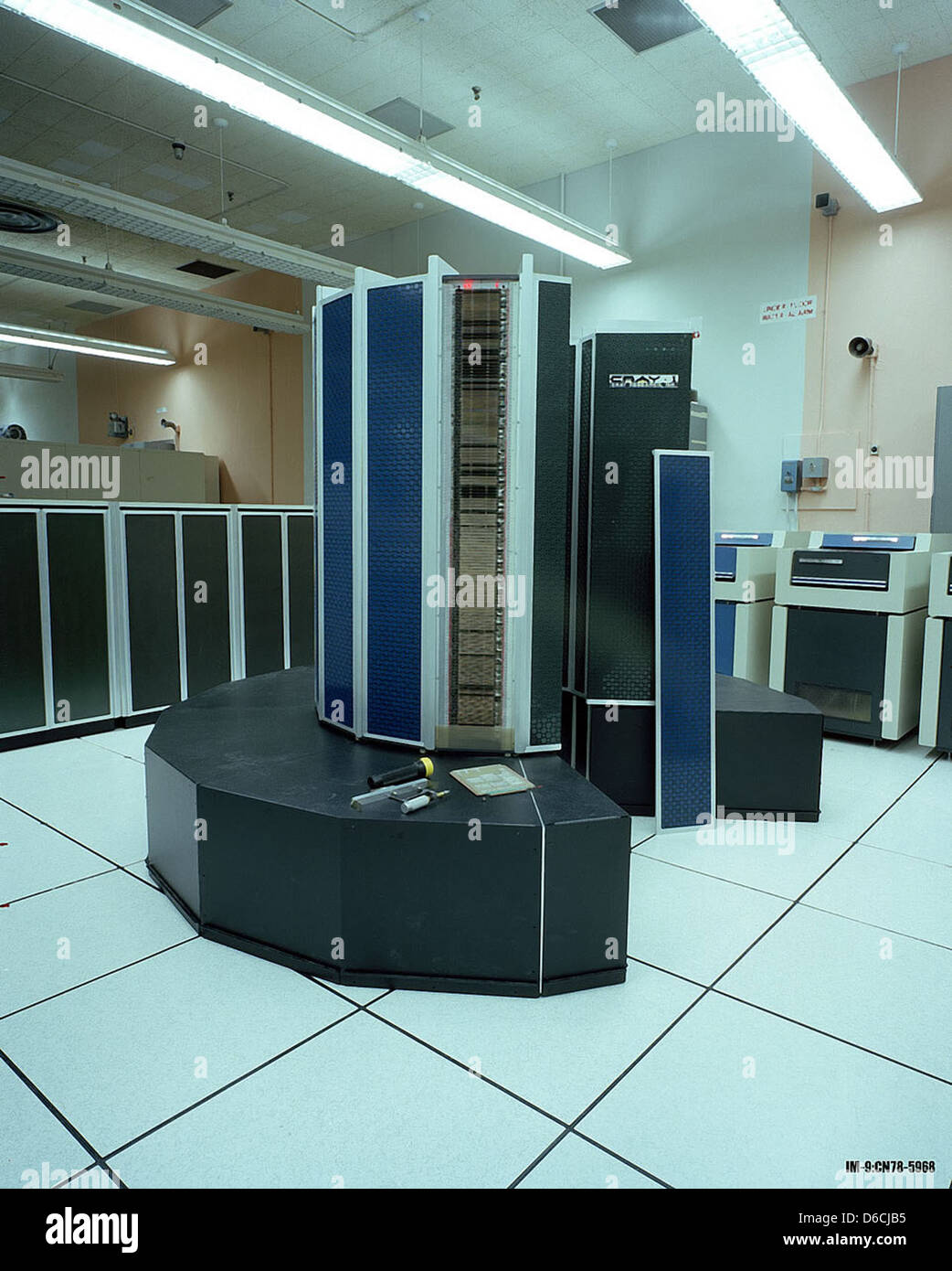 Cray 1 computer hi-res stock photography and images - Alamy
