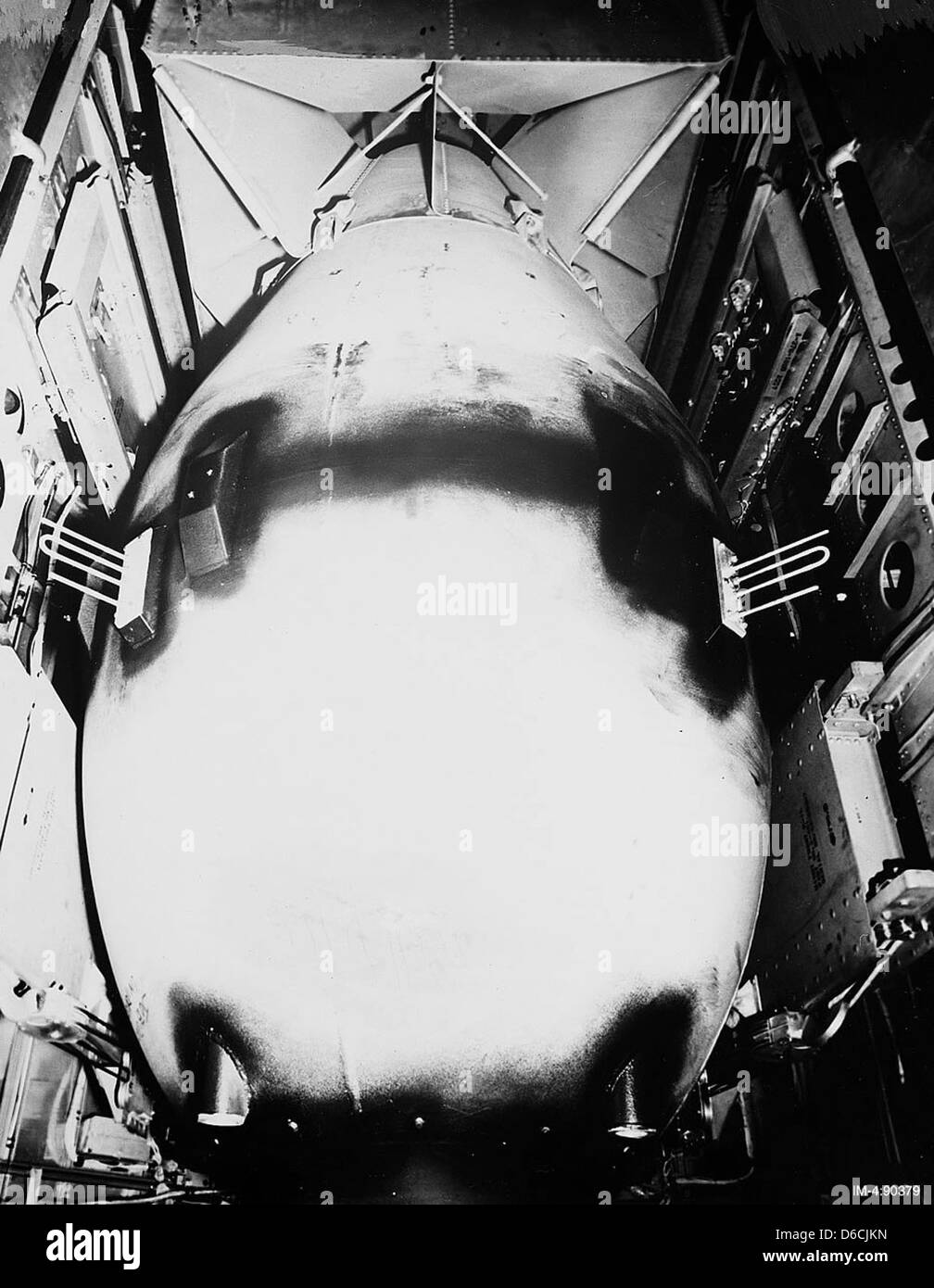 Man laboratory Black and White Stock Photos & Images - Alamy