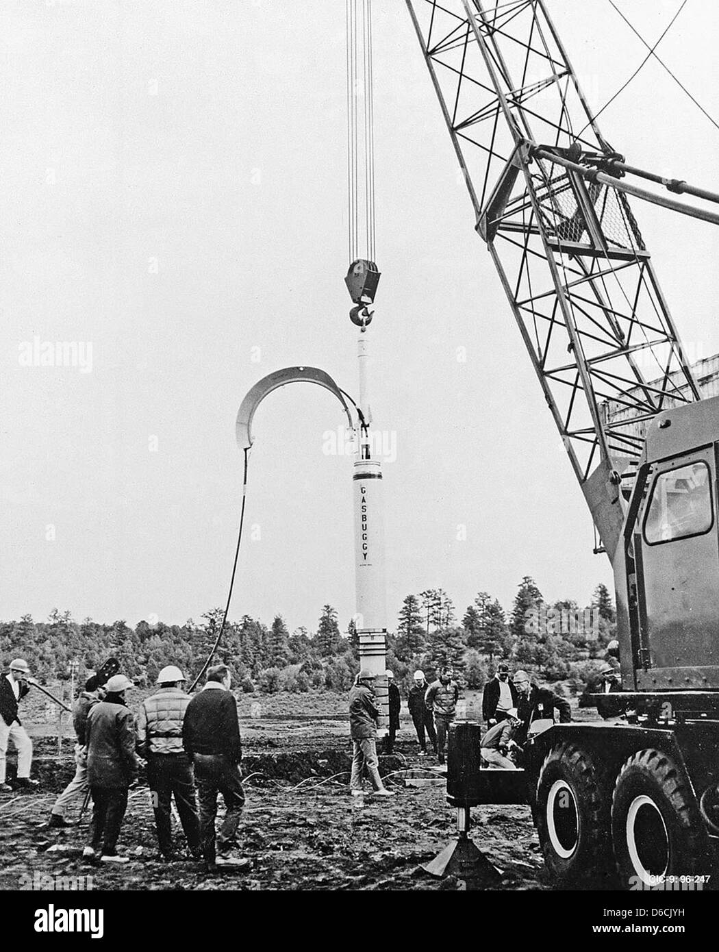Atomic device Black and White Stock Photos & Images - Alamy