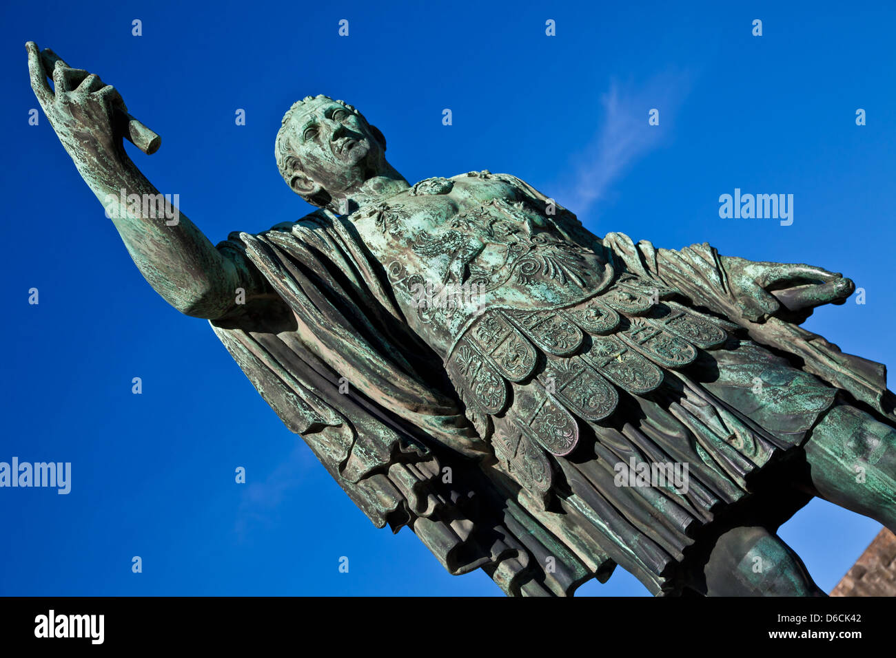 Gaius julius caesar statue hi-res stock photography and images - Alamy