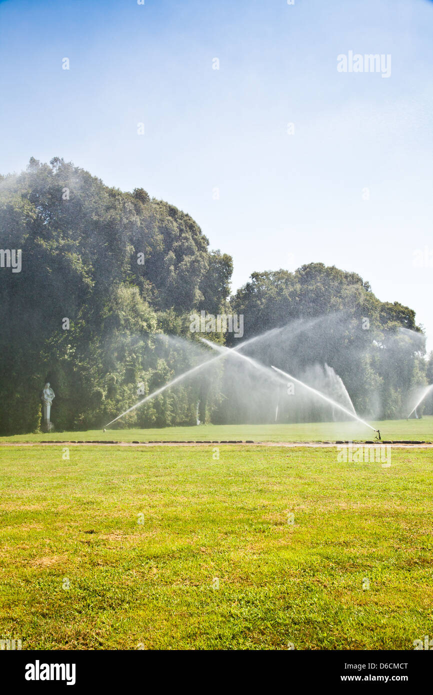 Luxury garden: irrigation Stock Photo - Alamy