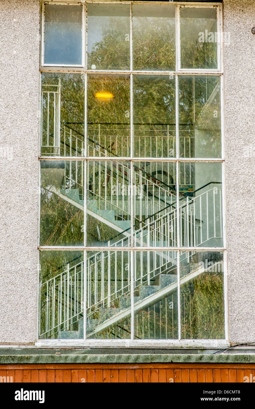 Fixed window hi-res stock photography and images - Alamy