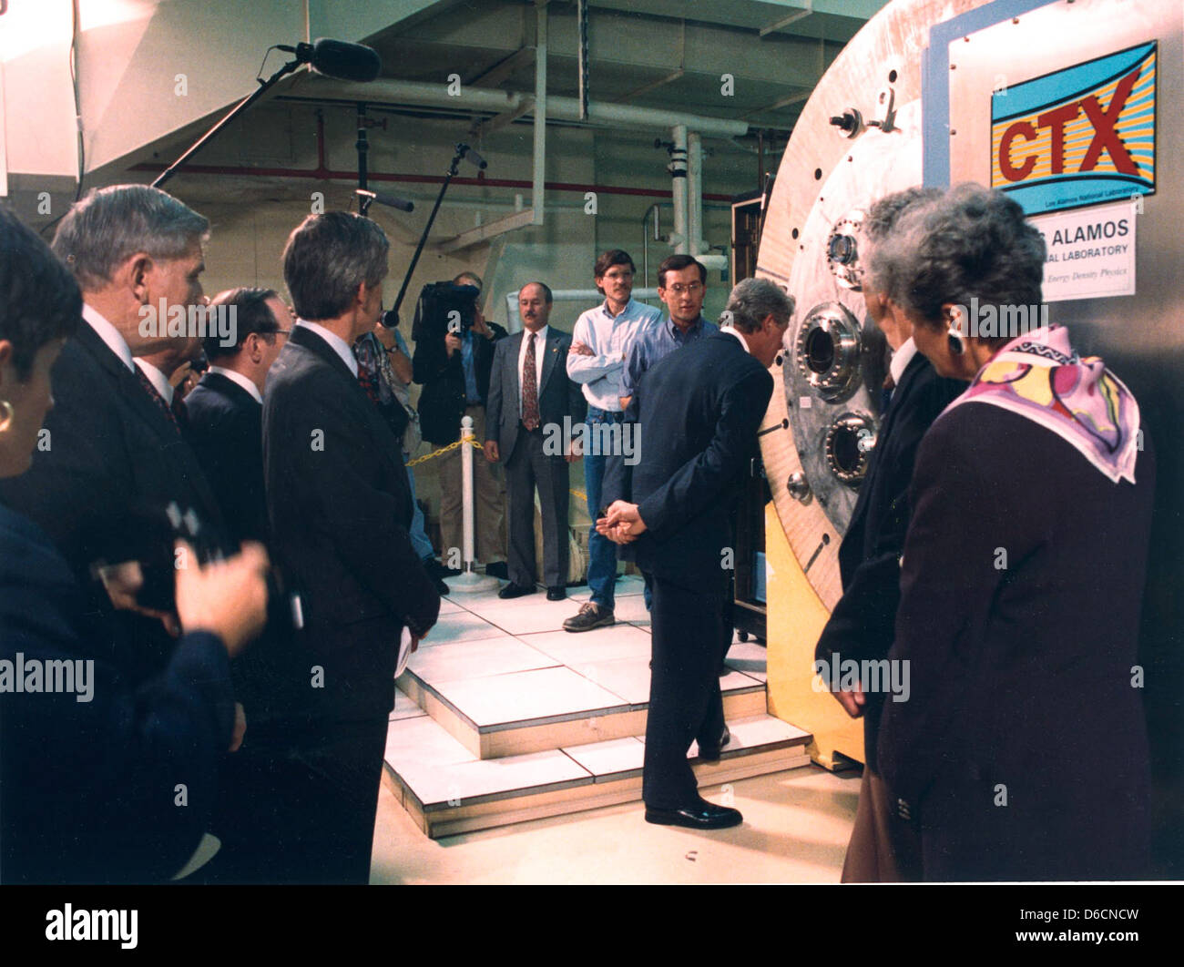 Bill clinton in 1993 hi-res stock photography and images - Alamy