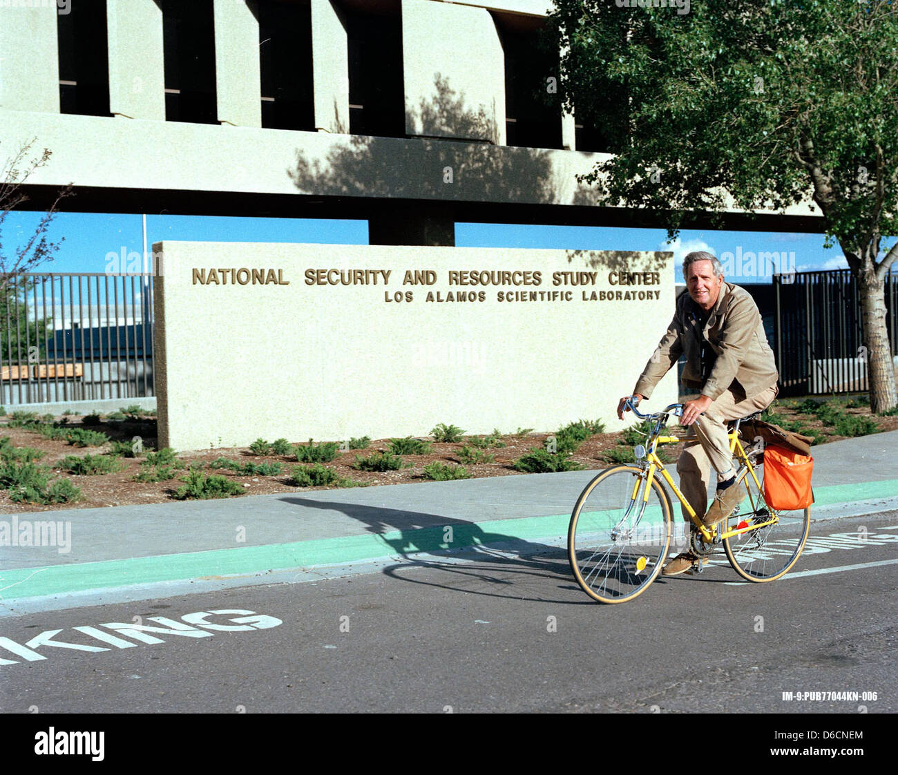 Harold agnew hi-res stock photography and images - Alamy