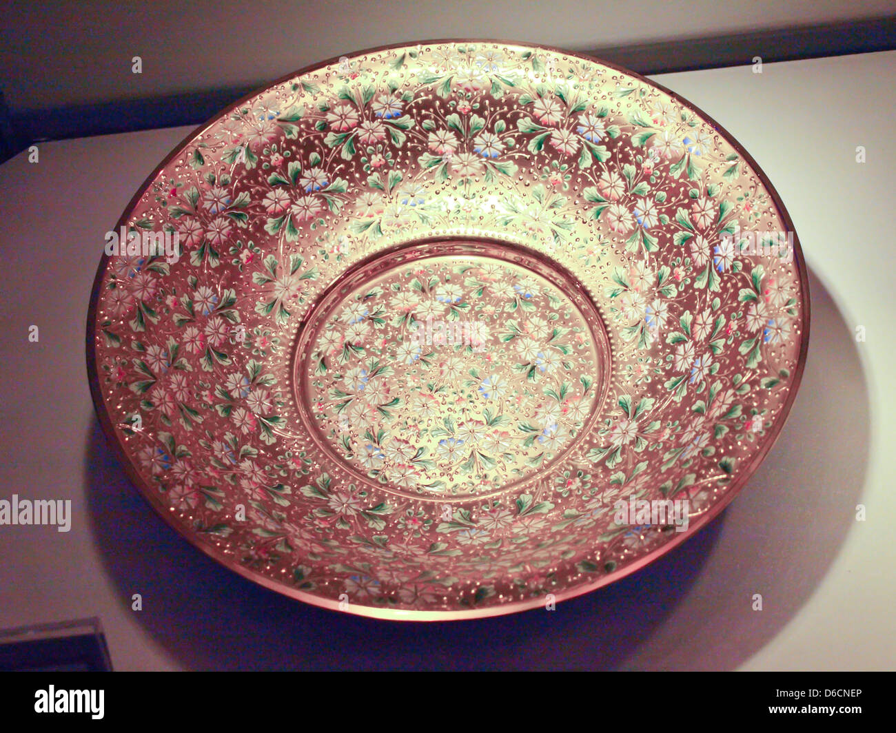 Antique golden dinner plate Stock Photo - Alamy