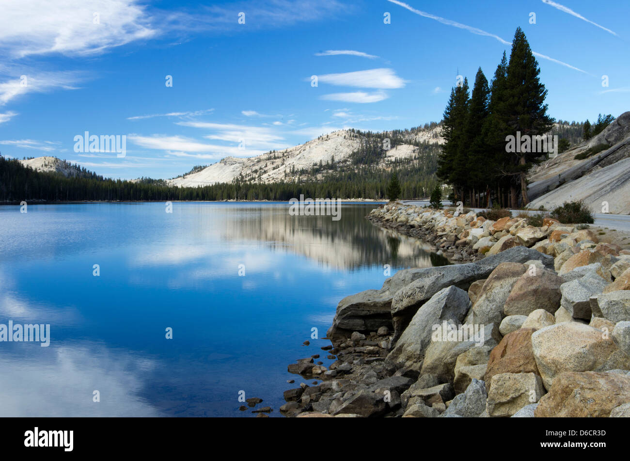 Yosemite National Park Tioga Lake in the fall Stock Photo - Alamy