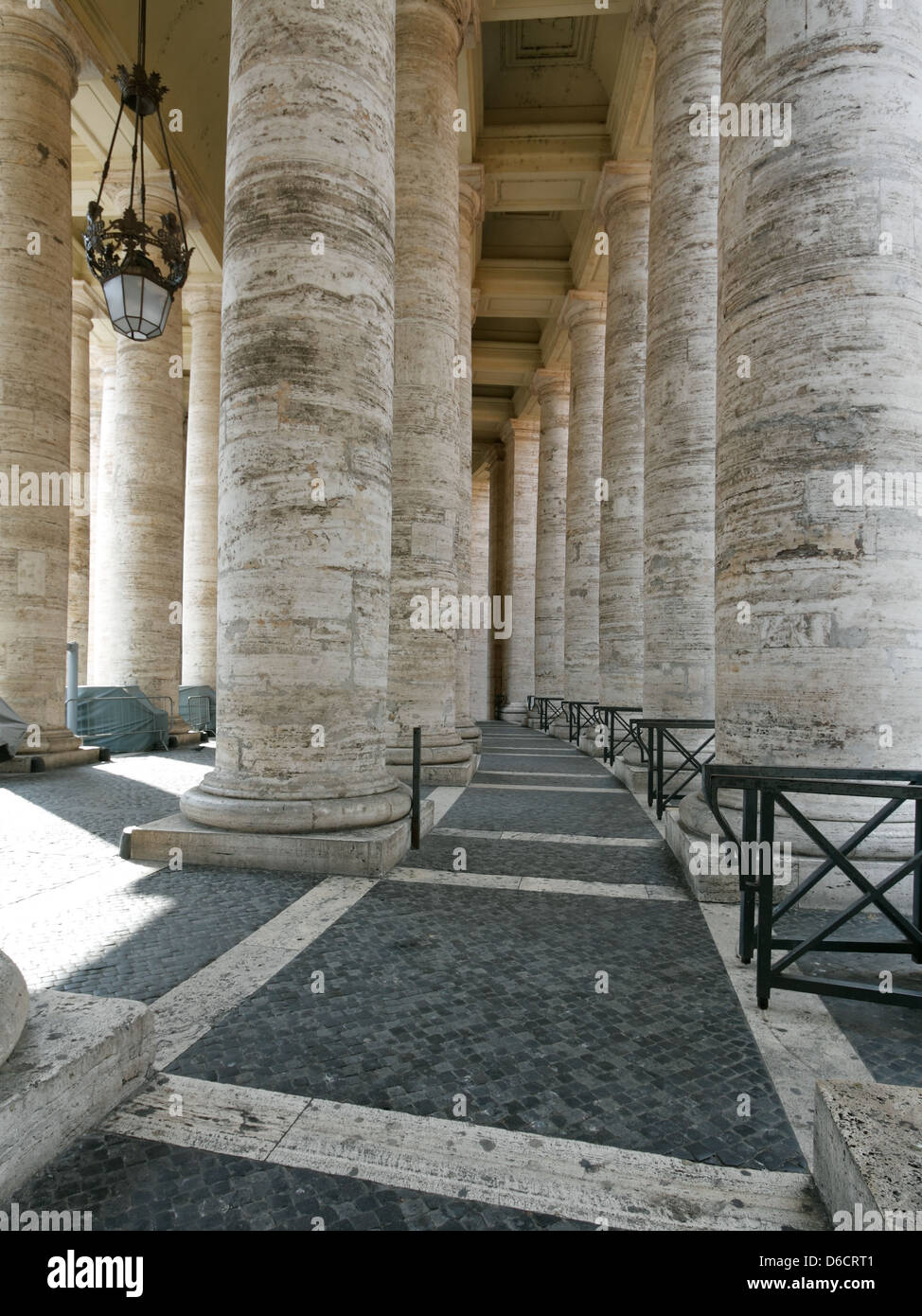 Classic corinthian columns hi-res stock photography and images - Alamy