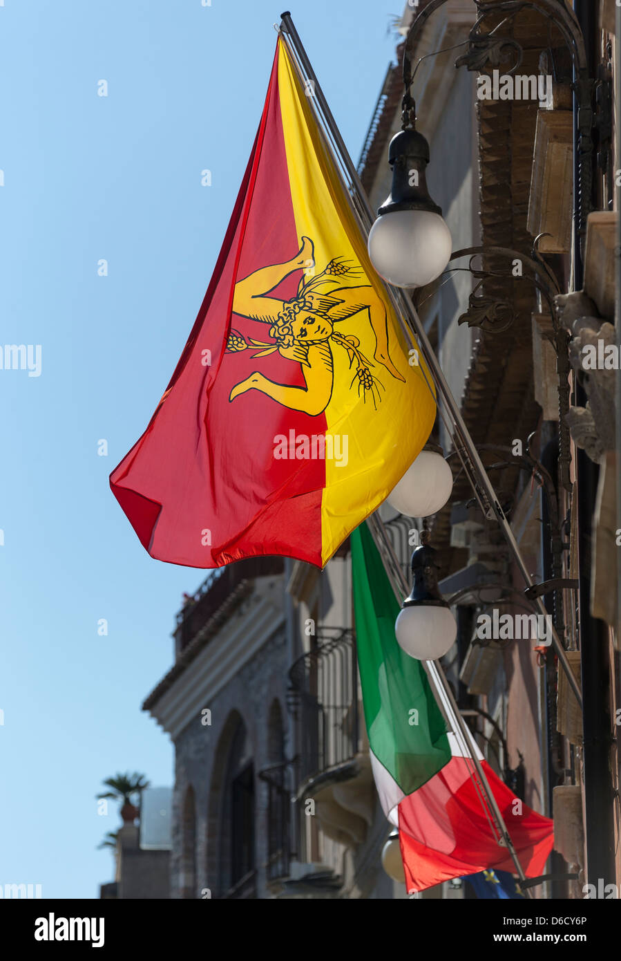 Sicilian flag comprising winged gorgons hi-res stock photography and ...