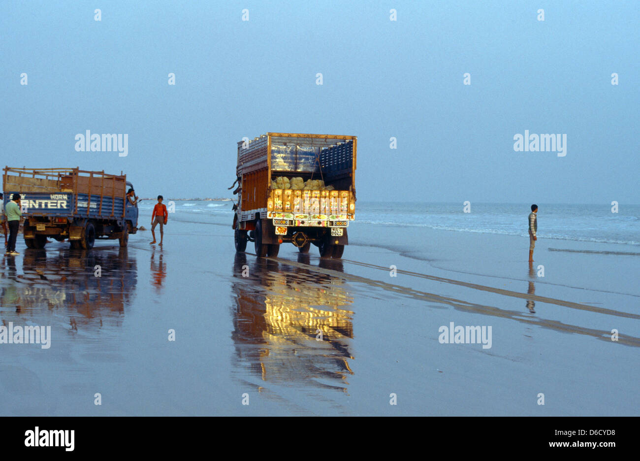 Fish trucks lorries hi-res stock photography and images - Alamy