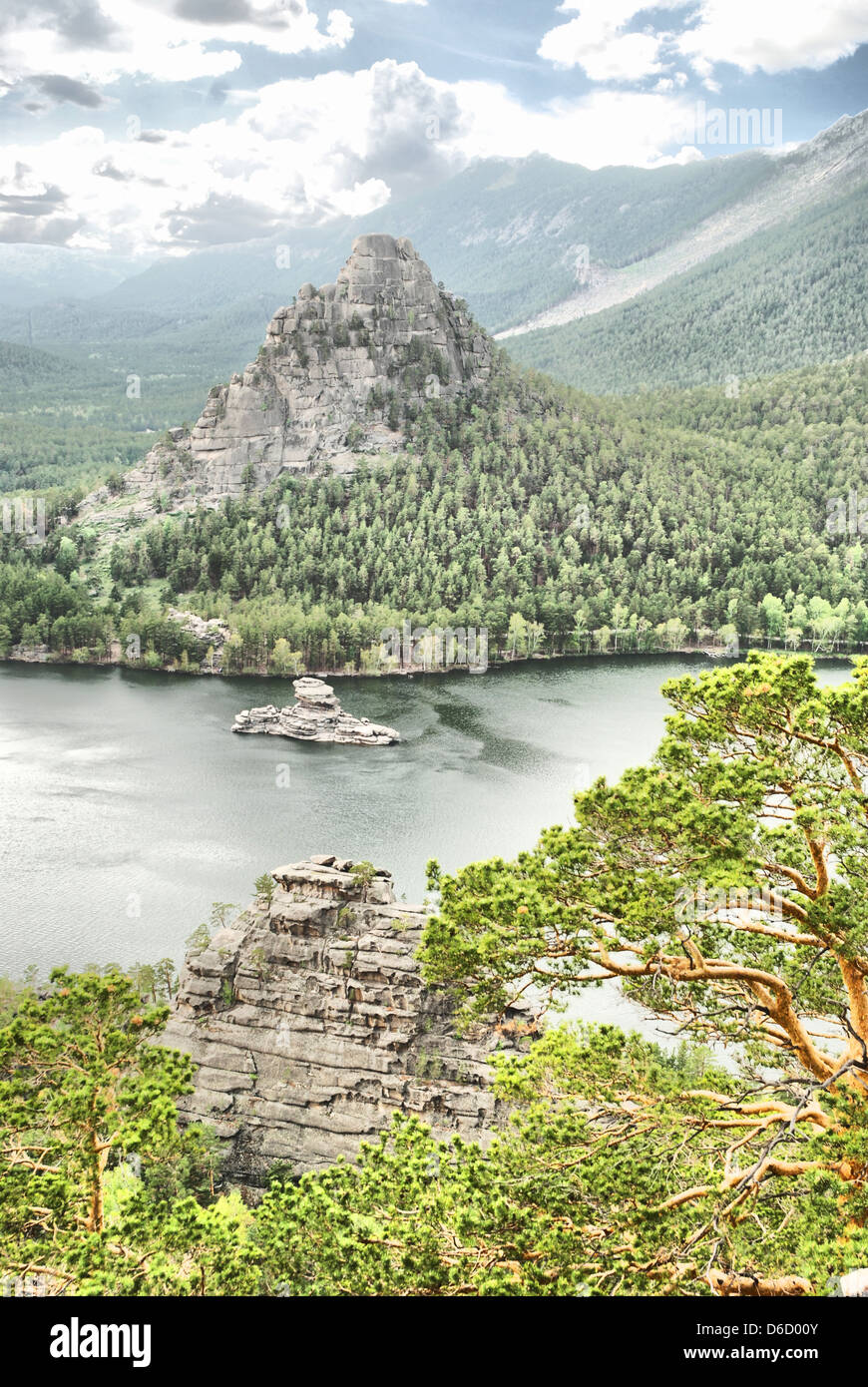 Lofty mountain range hi-res stock photography and images - Alamy