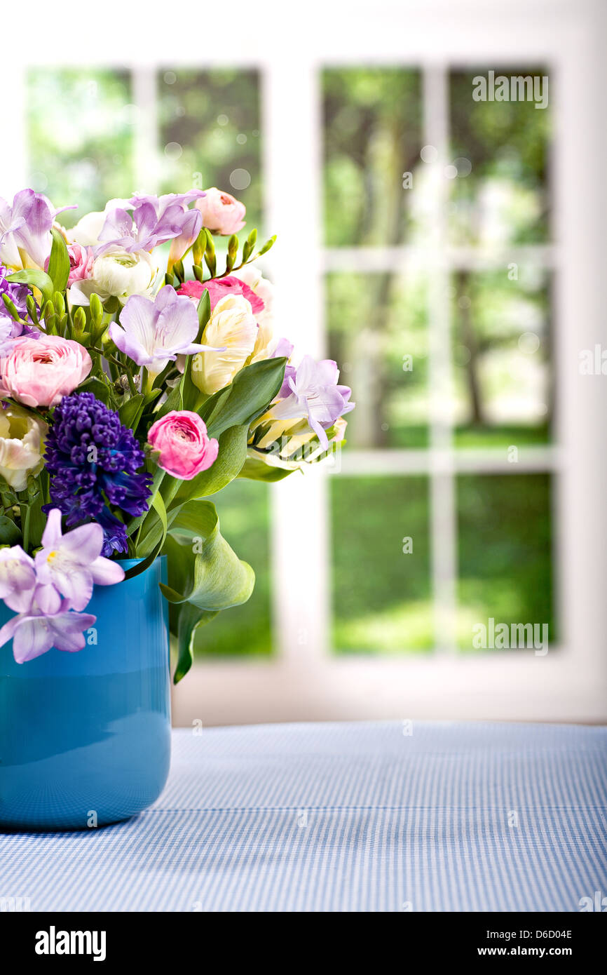 bunch of spring flowers Stock Photo - Alamy
