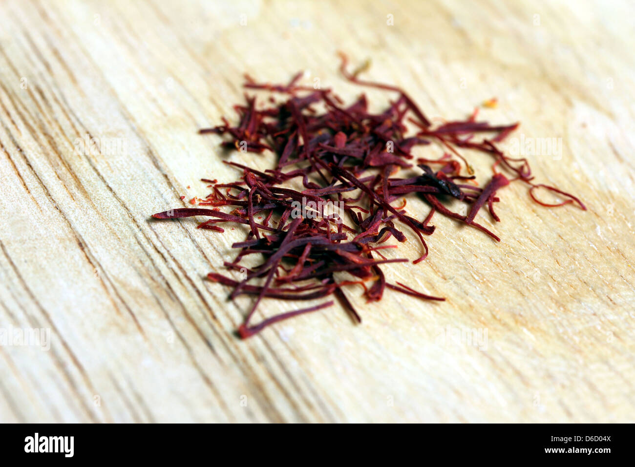 plain saffron threads Stock Photo - Alamy