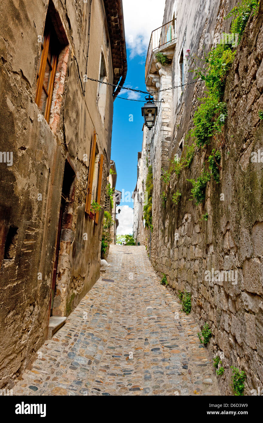 Medieval railing hi-res stock photography and images - Alamy