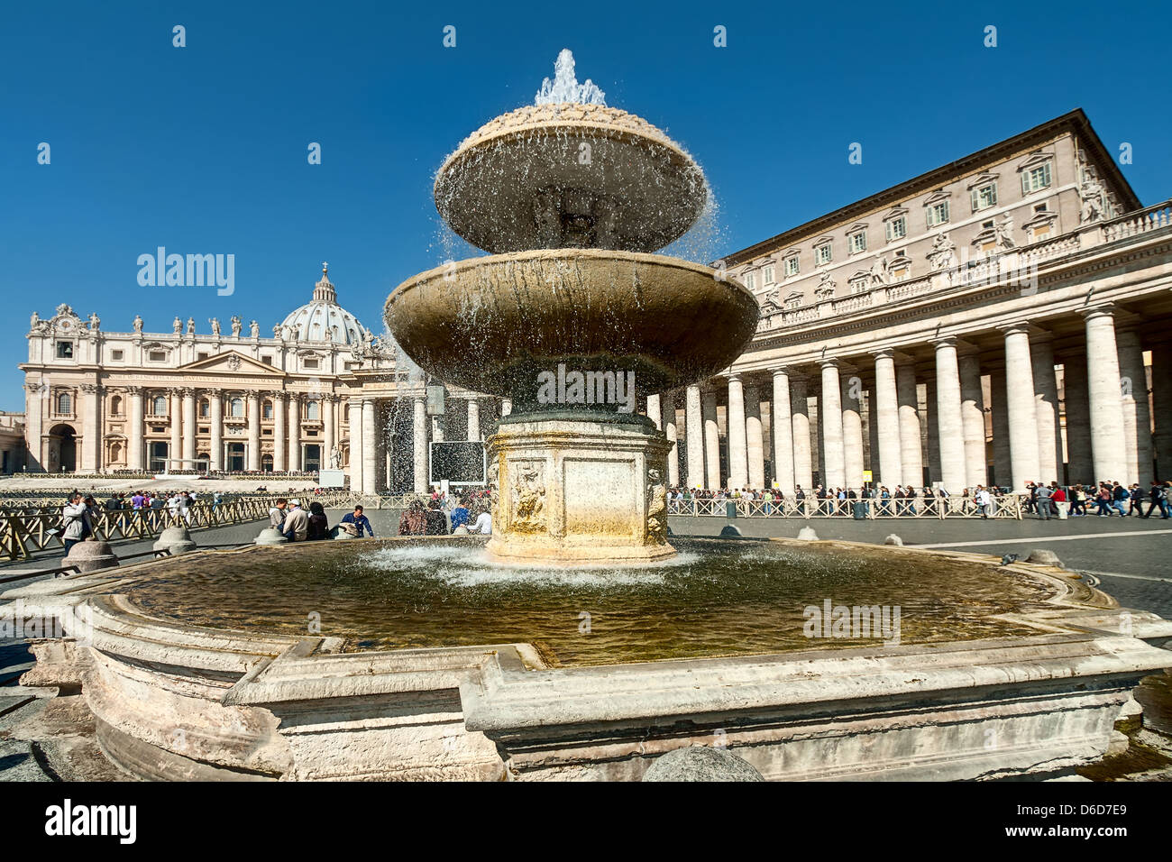 Basilique vatican hi-res stock photography and images - Alamy