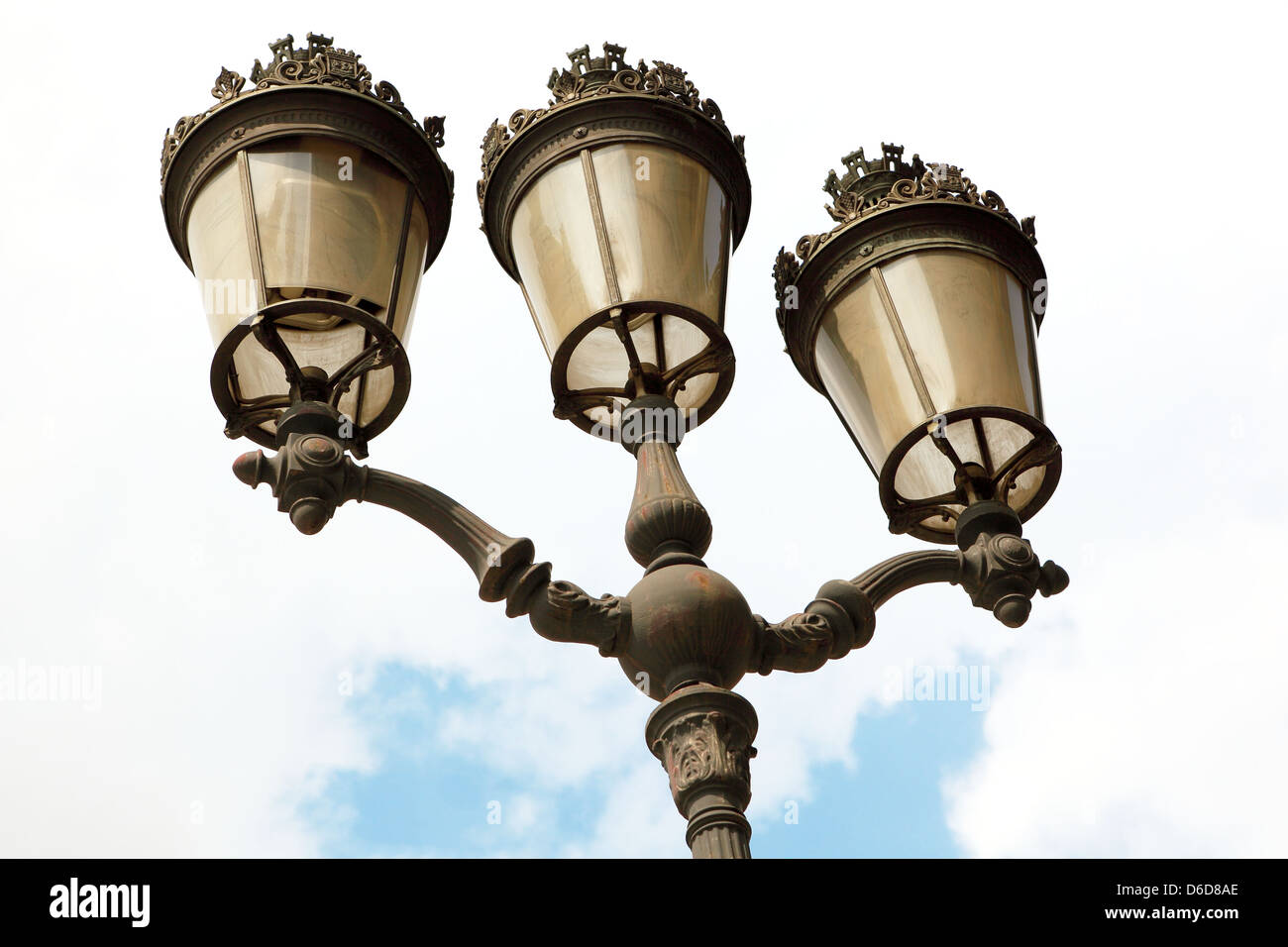 Old fashioned street lamps hi-res stock photography and images - Alamy