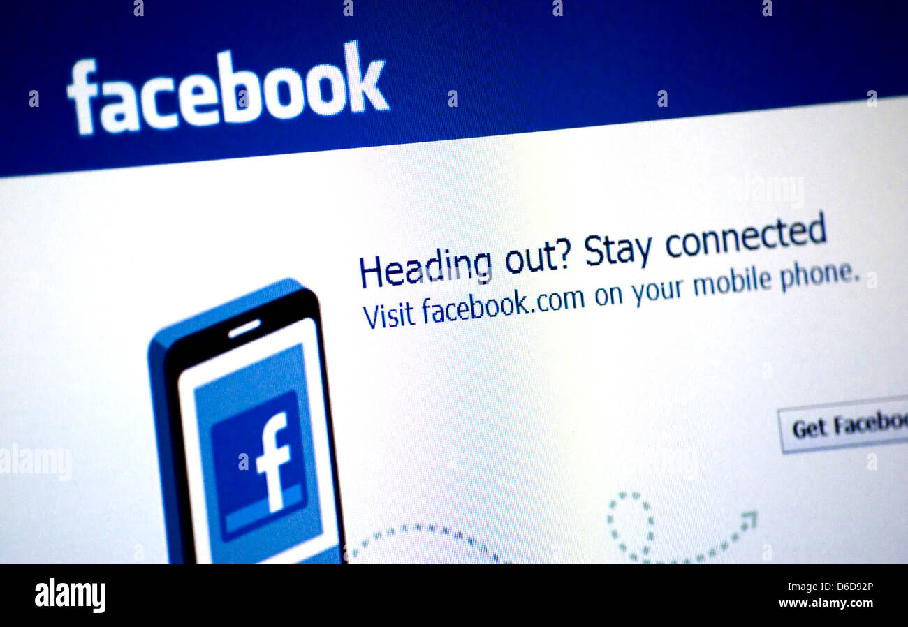 Facebook media hi-res stock photography and images - Alamy