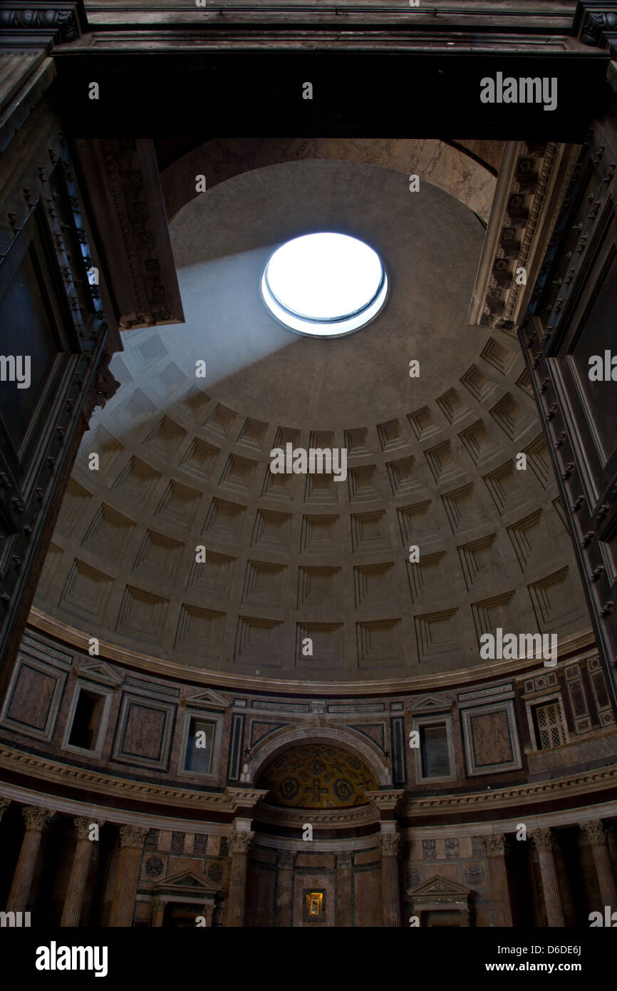 Pantheon rome interior detail marble hi-res stock photography and ...