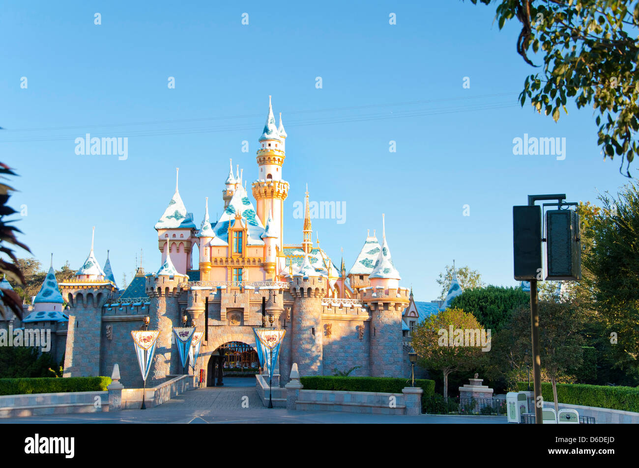 Castle at Disneyland Amusement Park, California USA Stock Photo - Alamy