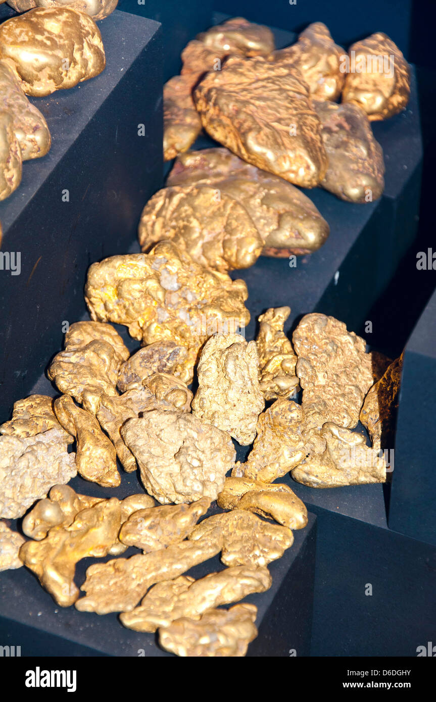 Gold Nuggets High Resolution Stock Photography and Images - Alamy