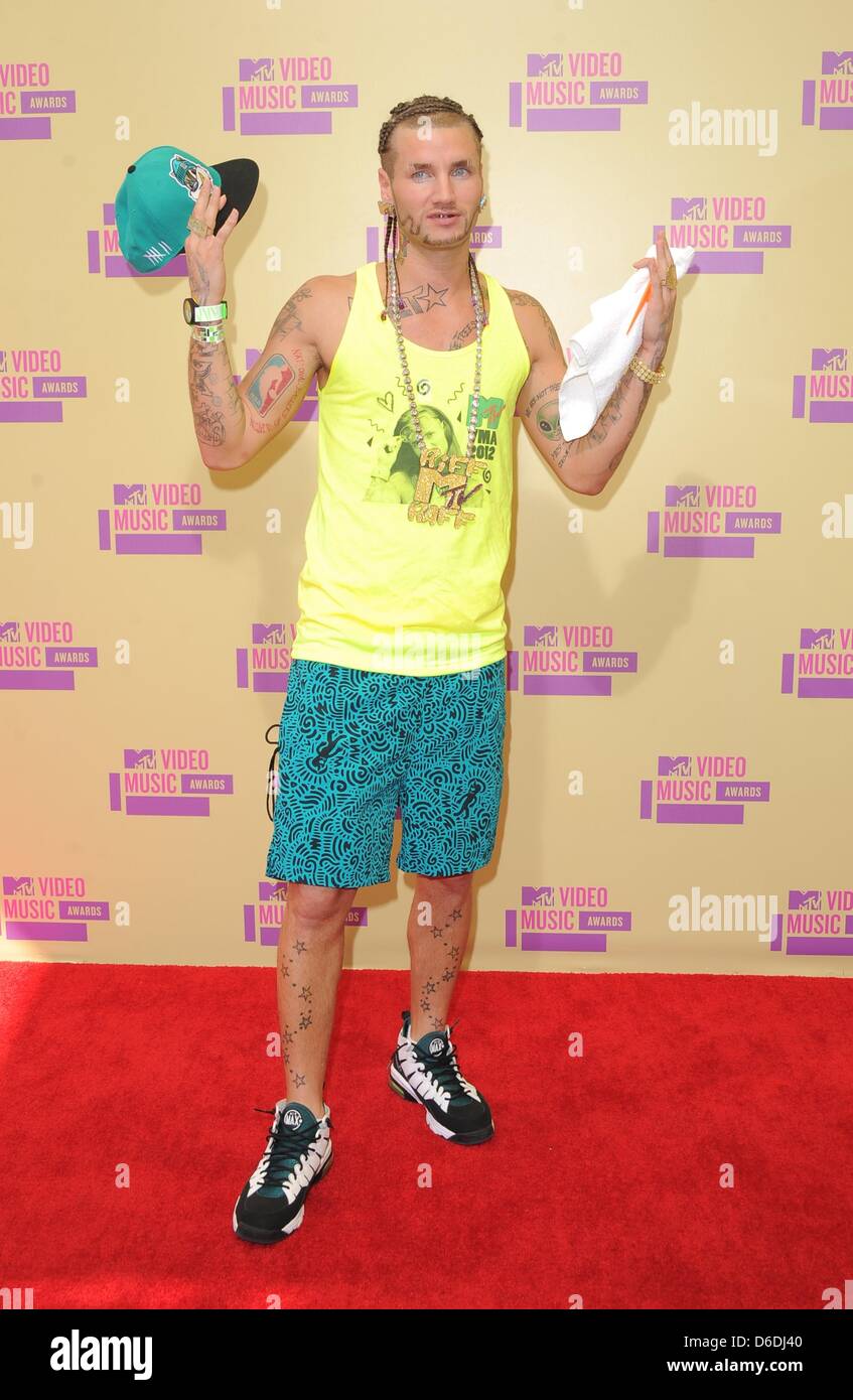 Neff Riff Raff Vmas
