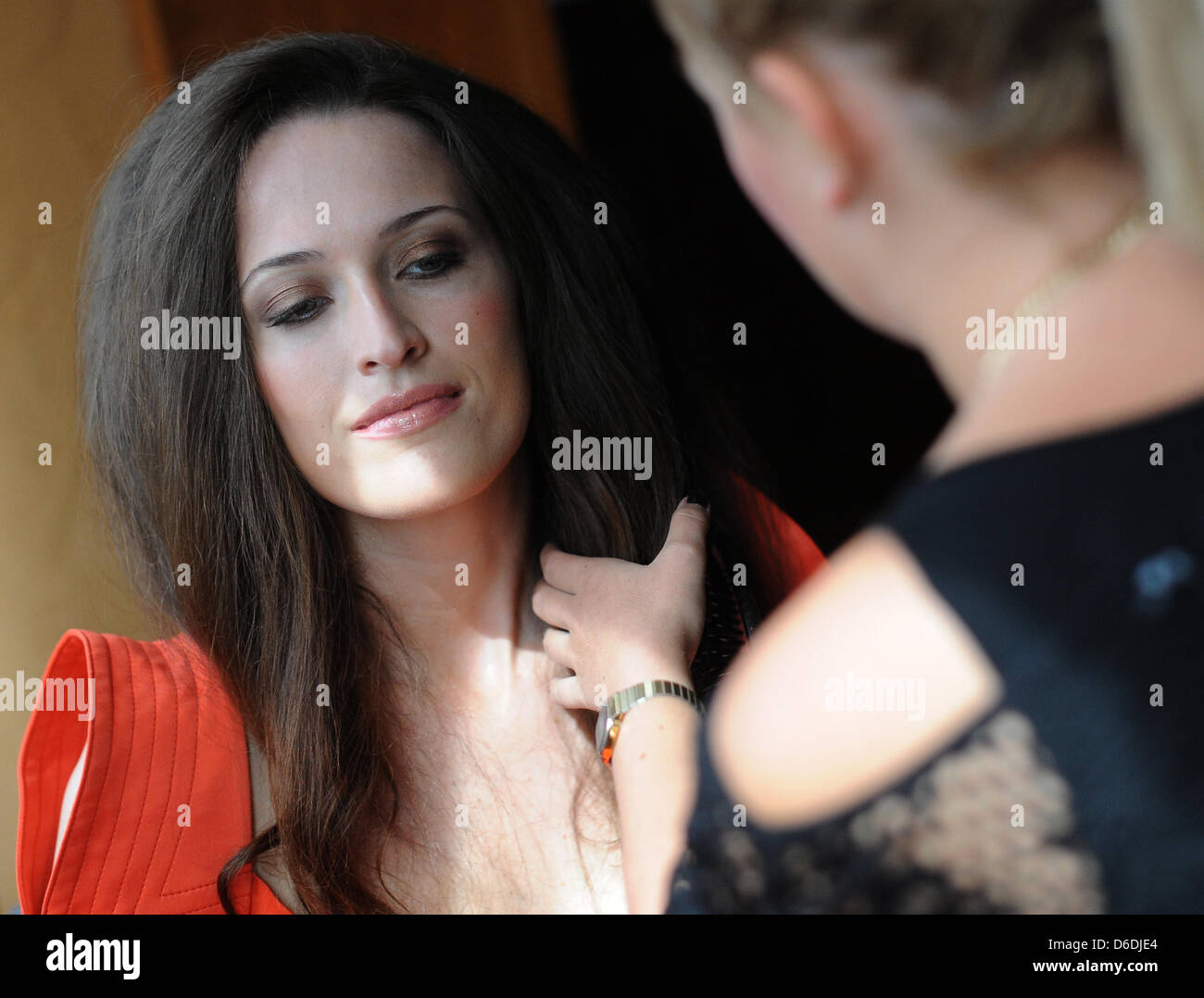 Plus size model us hi-res stock photography and images - Alamy