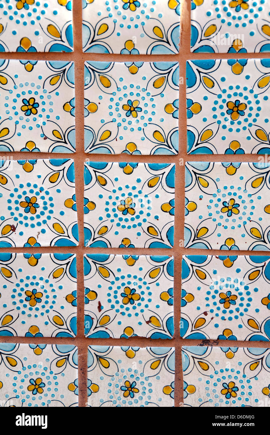 Old tiles ornament hi-res stock photography and images - Alamy