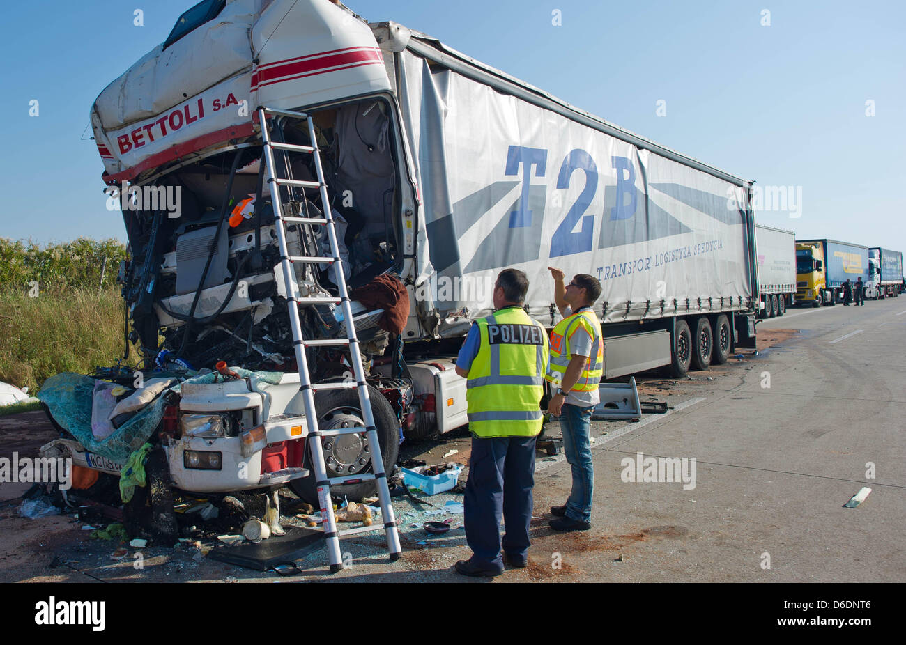 A12 lorry accident hi-res stock photography and images - Alamy
