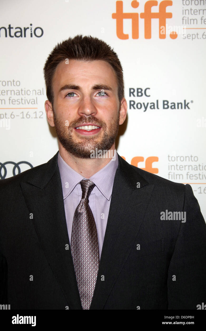 US actor Chris Evans arrives at the premiere of the movie 'Iceman ...
