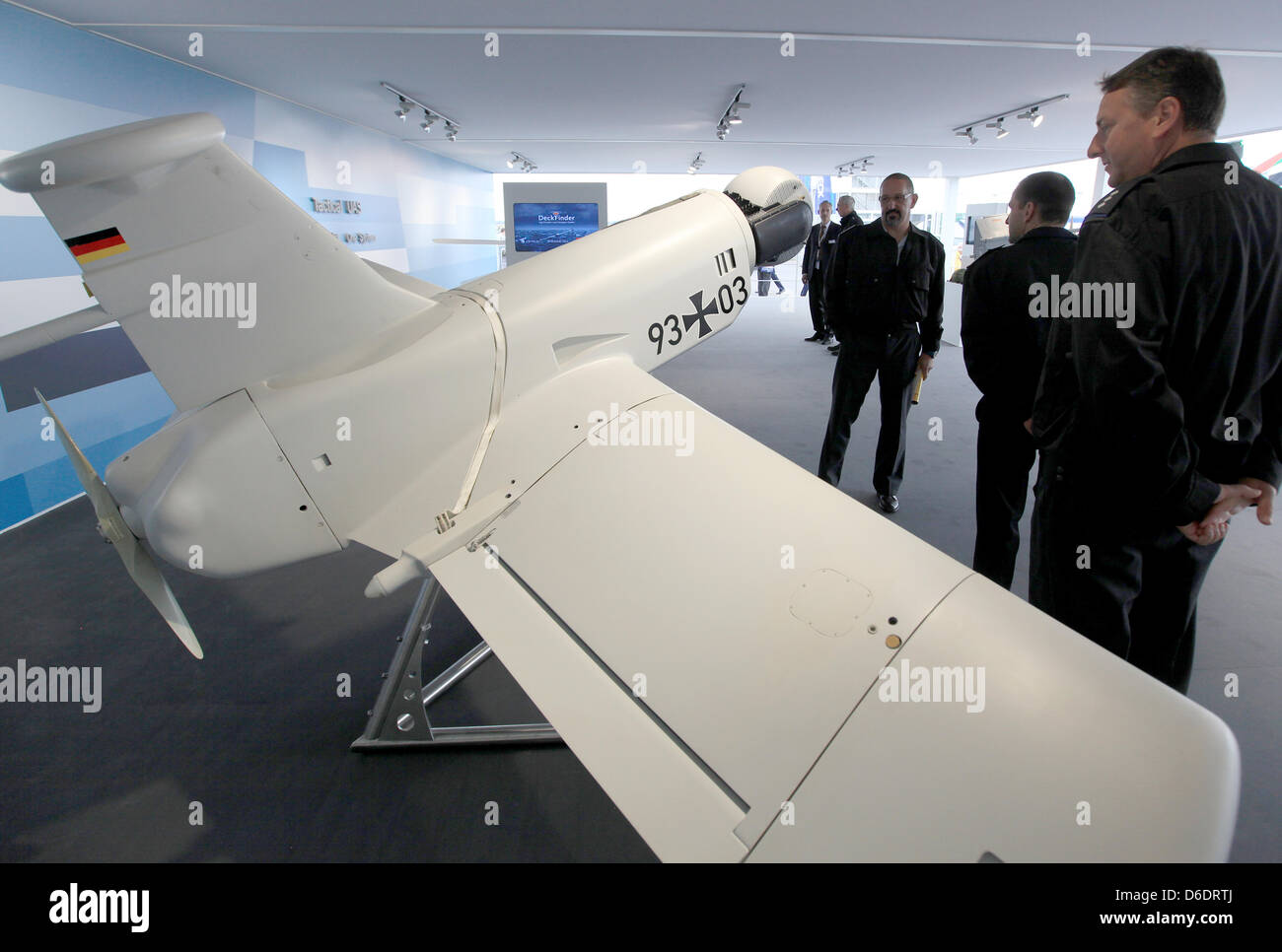 Tactical reconnaissance hi-res stock photography and images - Alamy